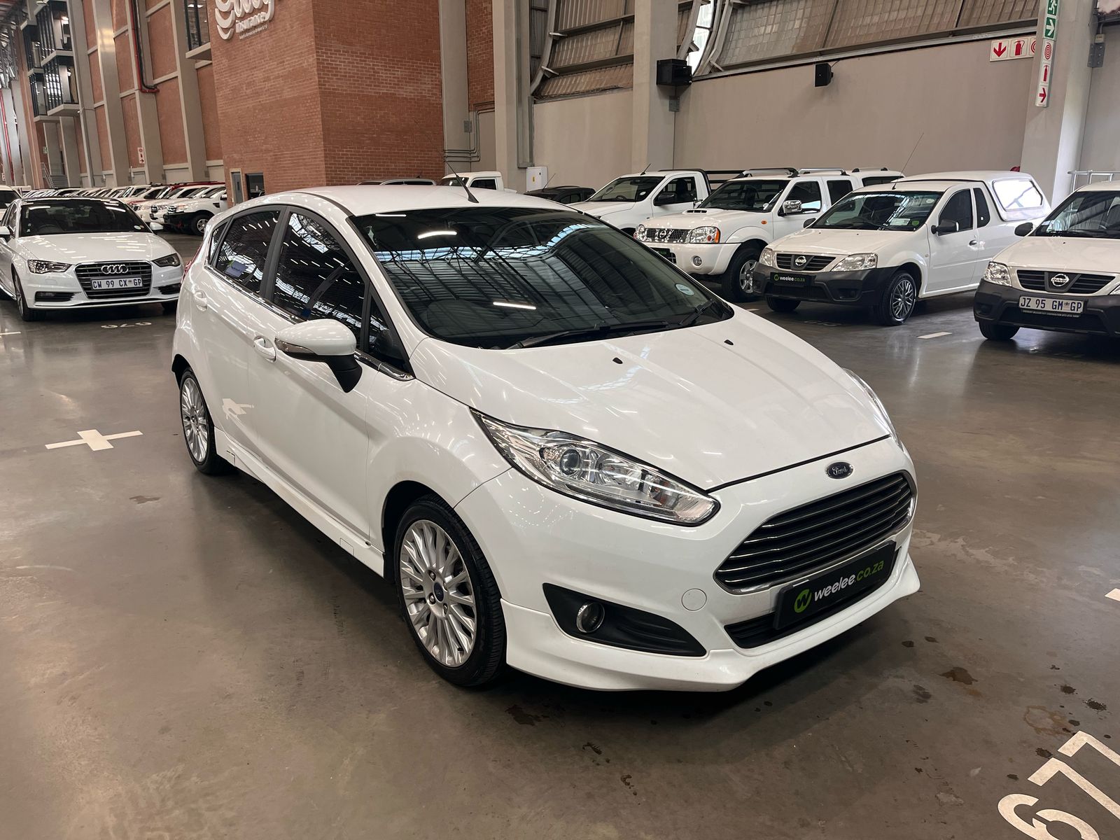 2017 Ford Fiesta 1.0 EcoBoost Titanium Powershift 5 Door ...