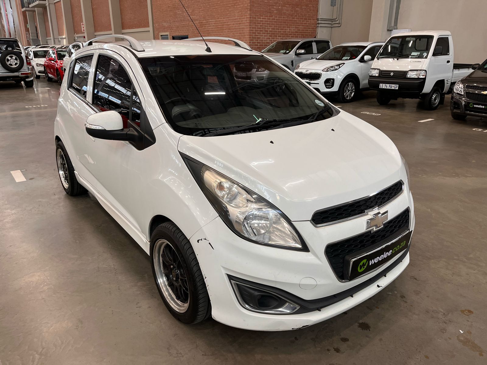 2016 Chevrolet Spark 1.2 LT Q2FyTGlzdGluZzo0MzM4MDI R113900 | Avo Auto
