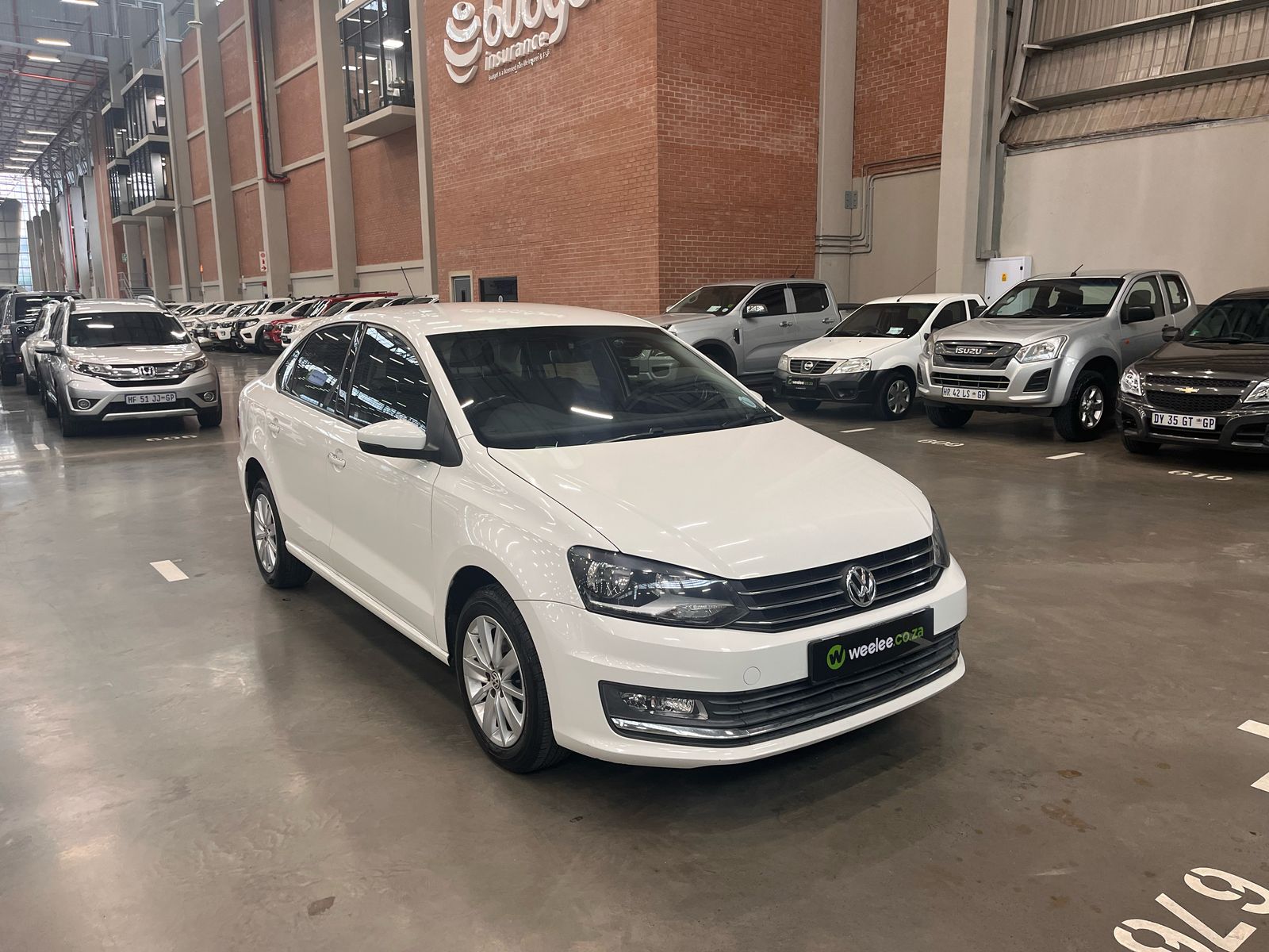 2015 Volkswagen VW Polo Sedan 1.4 Comfortline Q2FyTGlzdGluZzo0MzgyMzE ...