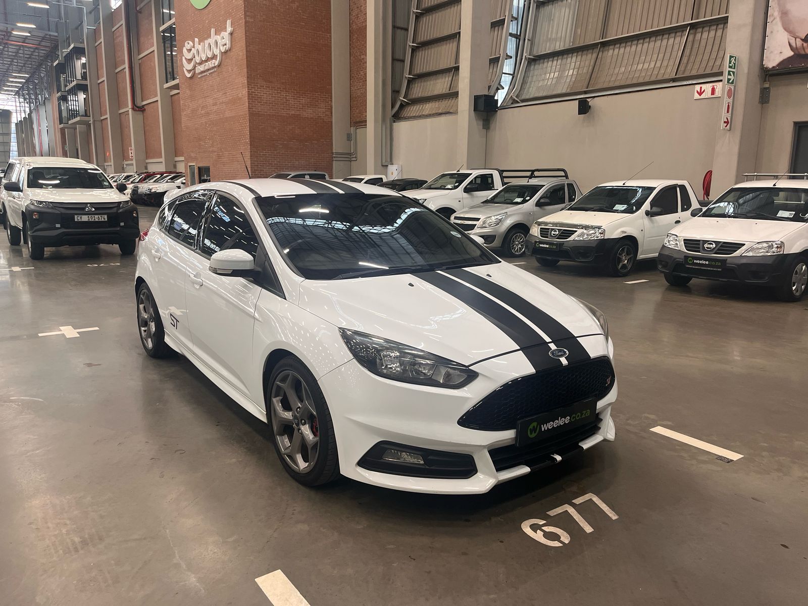 2016 Ford Focus 2.0 Ecoboost ST1 Q2FyTGlzdGluZzo0NDQ3ODU R256500 | Avo Auto