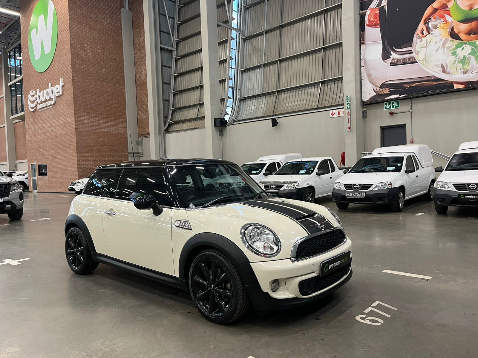 2014 MINI Cooper S Mark IV 141 kW Q2FyTGlzdGluZzo0Nzc4MzY R149000 | Avo ...