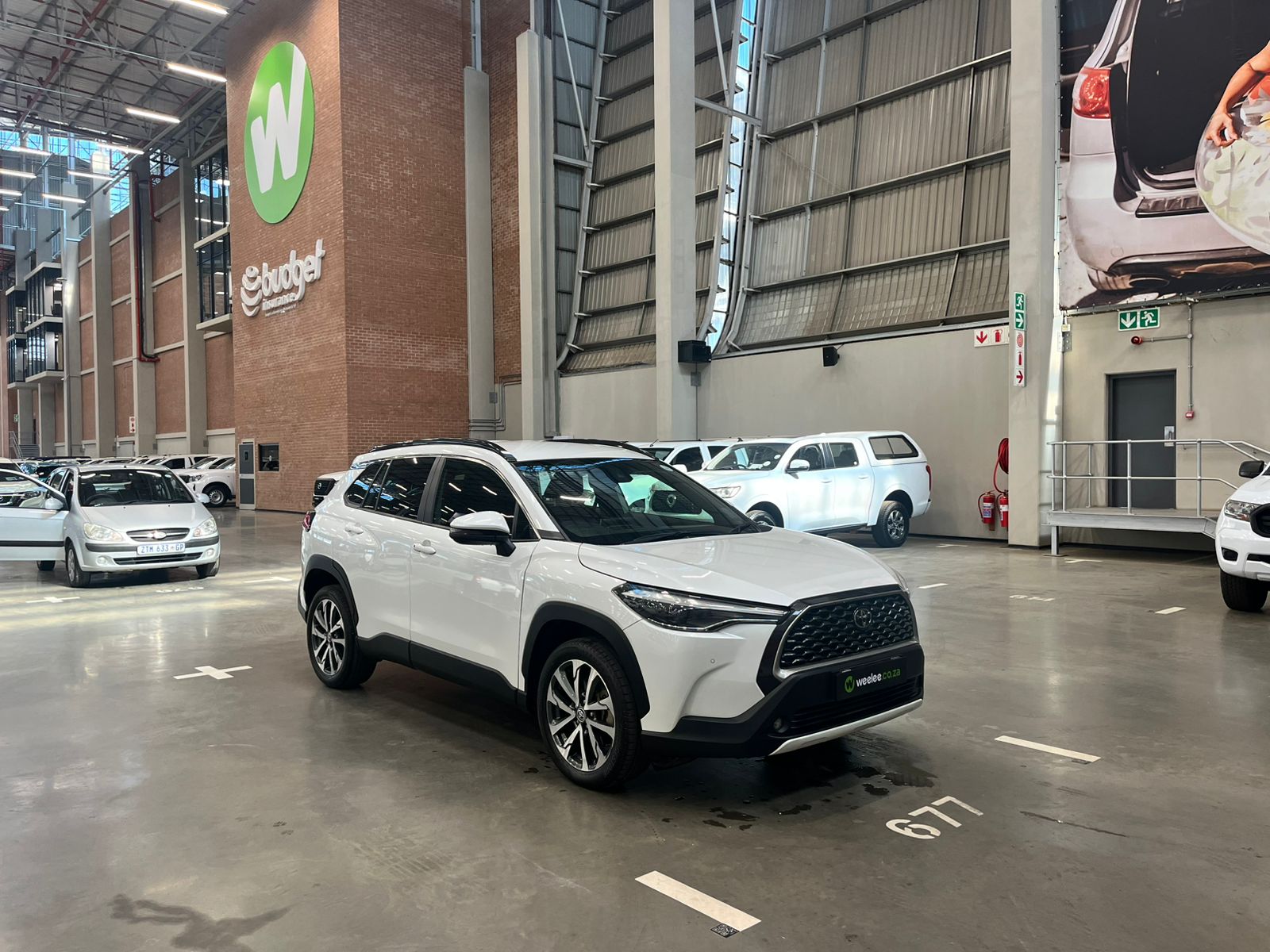 2024 Toyota Corolla Cross 1.8 XR Q2FyTGlzdGluZzo0OTA0MjQ R399900 | Avo Auto