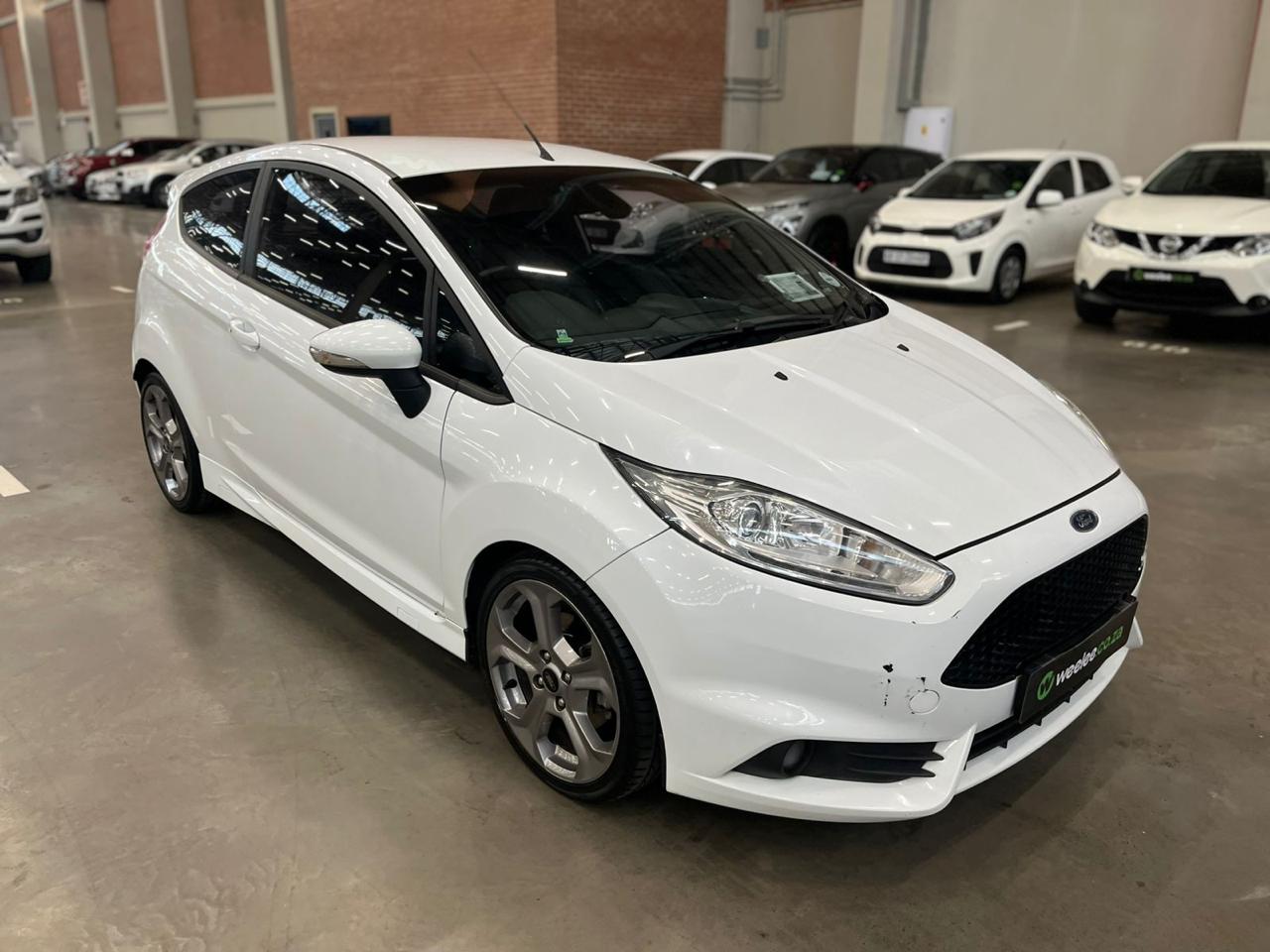 2017 Ford Fiesta ST 1.6 EcoBoost GDTi Q2FyTGlzdGluZzozNDY0NjA R214300 ...