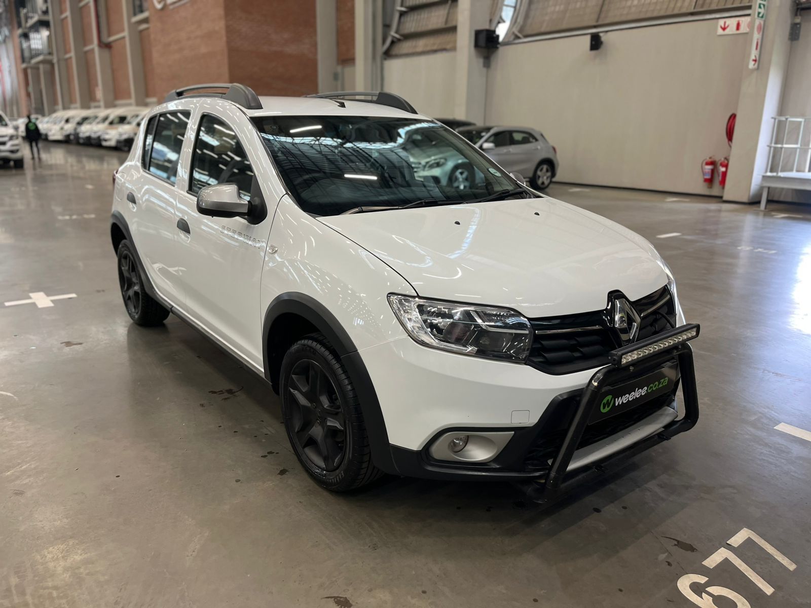 2017 Renault Sandero 900T Expression Q2FyTGlzdGluZzozNjY0MDg R139000 ...