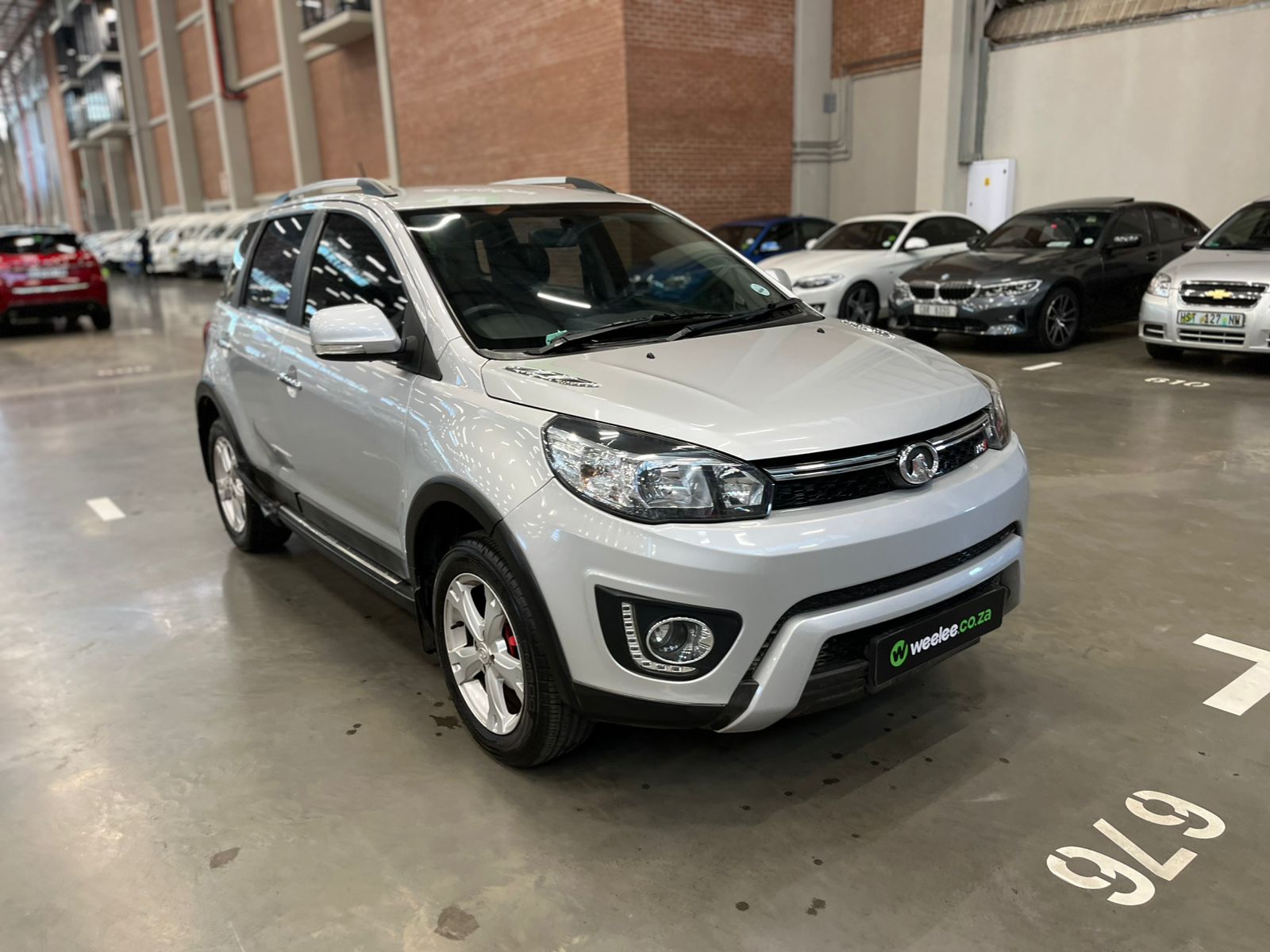 2017 GWM M4 1.5 Crossover Q2FyTGlzdGluZzozNzI2NDc R119500 | Avo Auto