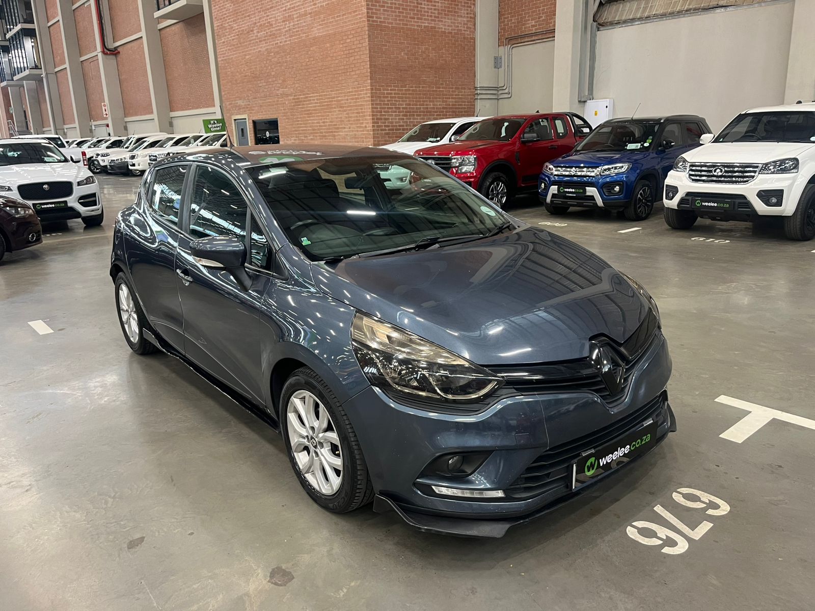 2018 Renault Clio 1.2T Expression 88kW EDC 5 Door Auto ...