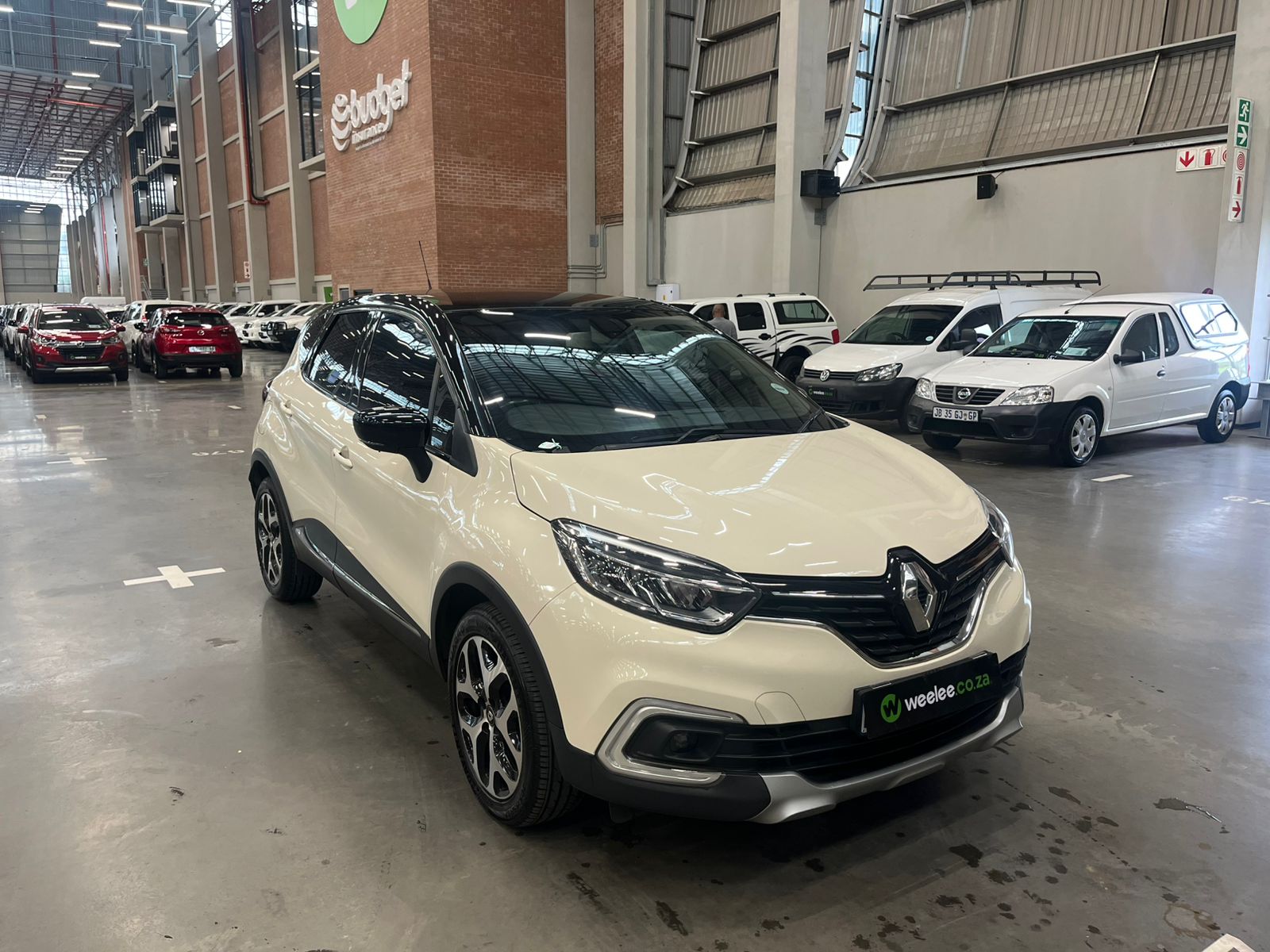 2018 Renault Captur 1.5 dCi Dynamique Q2FyTGlzdGluZzozOTUzMjM R189000 ...