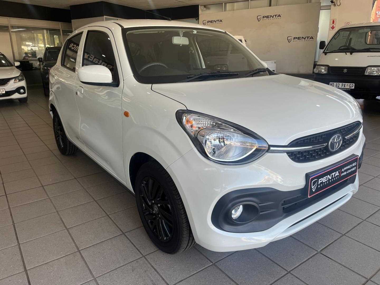 2024 Toyota Vitz 1.0 XR Q2FyTGlzdGluZzo0Njc1NDU R199900 | Avo Auto