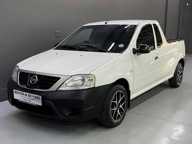 2018 Nissan NP 200 NP200 1.6 8V Q2FyTGlzdGluZzo0MDkzMDQ R109950 | Avo Auto