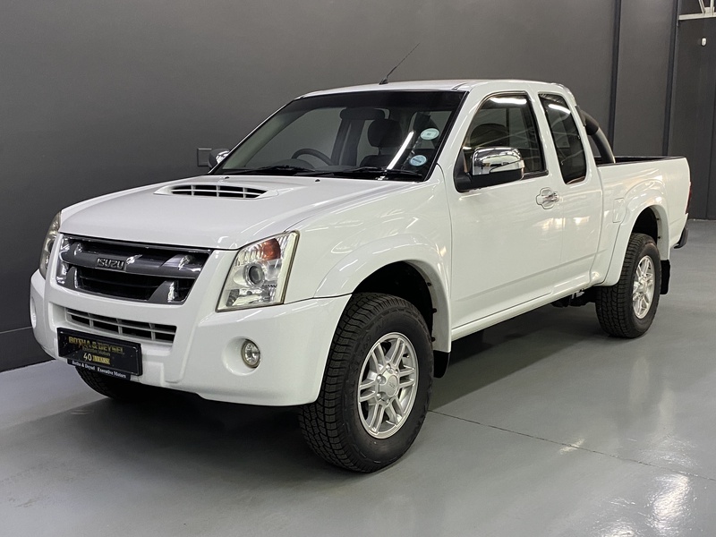 2011 Isuzu KB 300 D-TEQ LX 120 kW Extended Cab Q2FyTGlzdGluZzozMzA3OTU ...