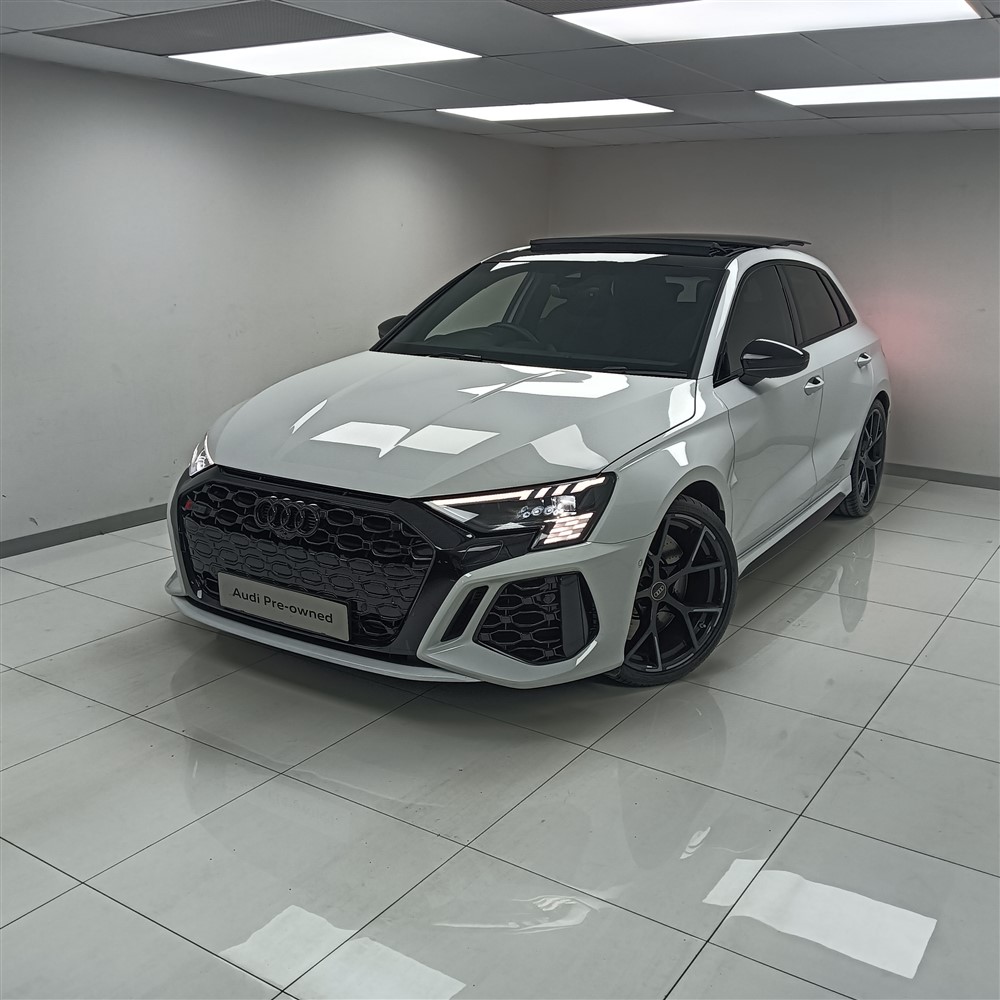 2024 Audi RS3 Quattro S-tronic Hatch Q2FyTGlzdGluZzo0NzkzODk R1199890 ...