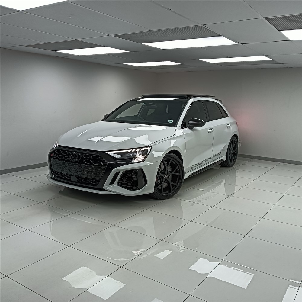 2025 Audi RS3 Quattro S-tronic Hatch Q2FyTGlzdGluZzozODAwODI R1289890 ...