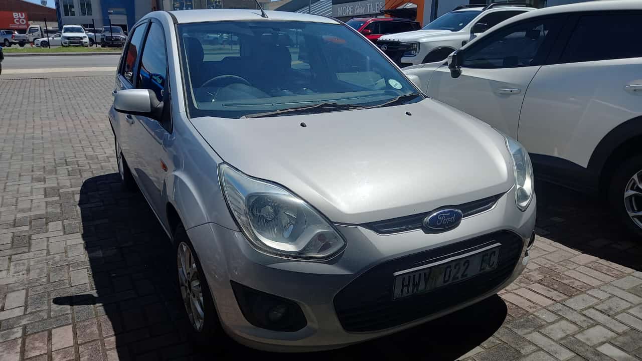 2015 Ford Figo 1.4i Trend 5-Door Hatch Back Q2FyTGlzdGluZzo0MDIzNDQ ...