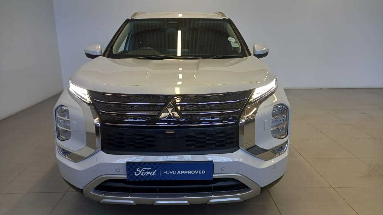 2023 Mitsubishi Outlander 2.5 GLS CVT Q2FyTGlzdGluZzo0MDIzNzk R499995 ...