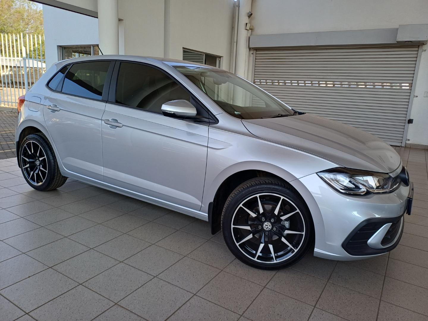 2025 Volkswagen VW Polo Hatch 1.0 TSI 70 kW Q2FyTGlzdGluZzo1MDI4OTc ...