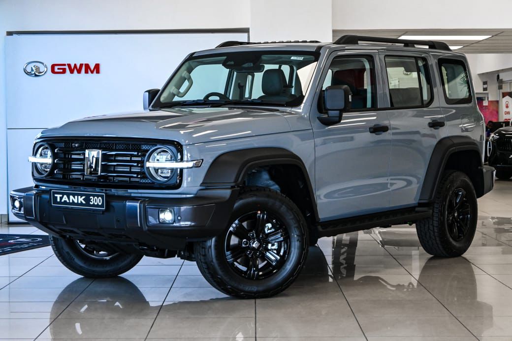 2025 GWM Tank 300 2.4 TD Super Luxury Auto 4x4 Q2FyTGlzdGluZzo0NzY1MjI ...