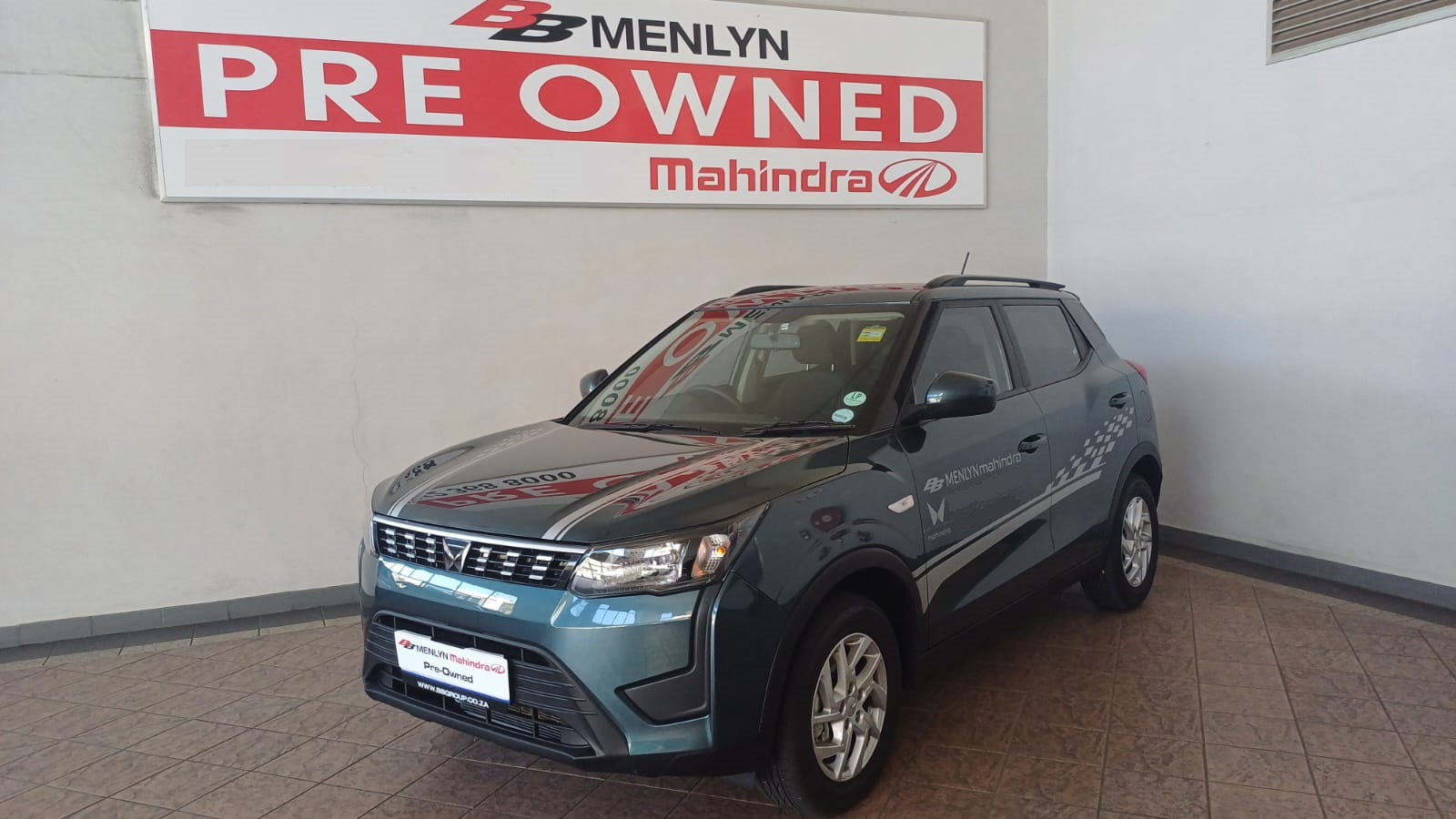 2021 Mahindra XUV 300 1.5D W8 Q2FyTGlzdGluZzo0NTI0Nzg R269900 | Avo Auto