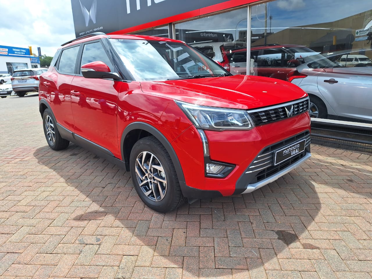 2023 Mahindra XUV 300 1.5D W8 Q2FyTGlzdGluZzo0MjY2MDg R299900 | Avo Auto
