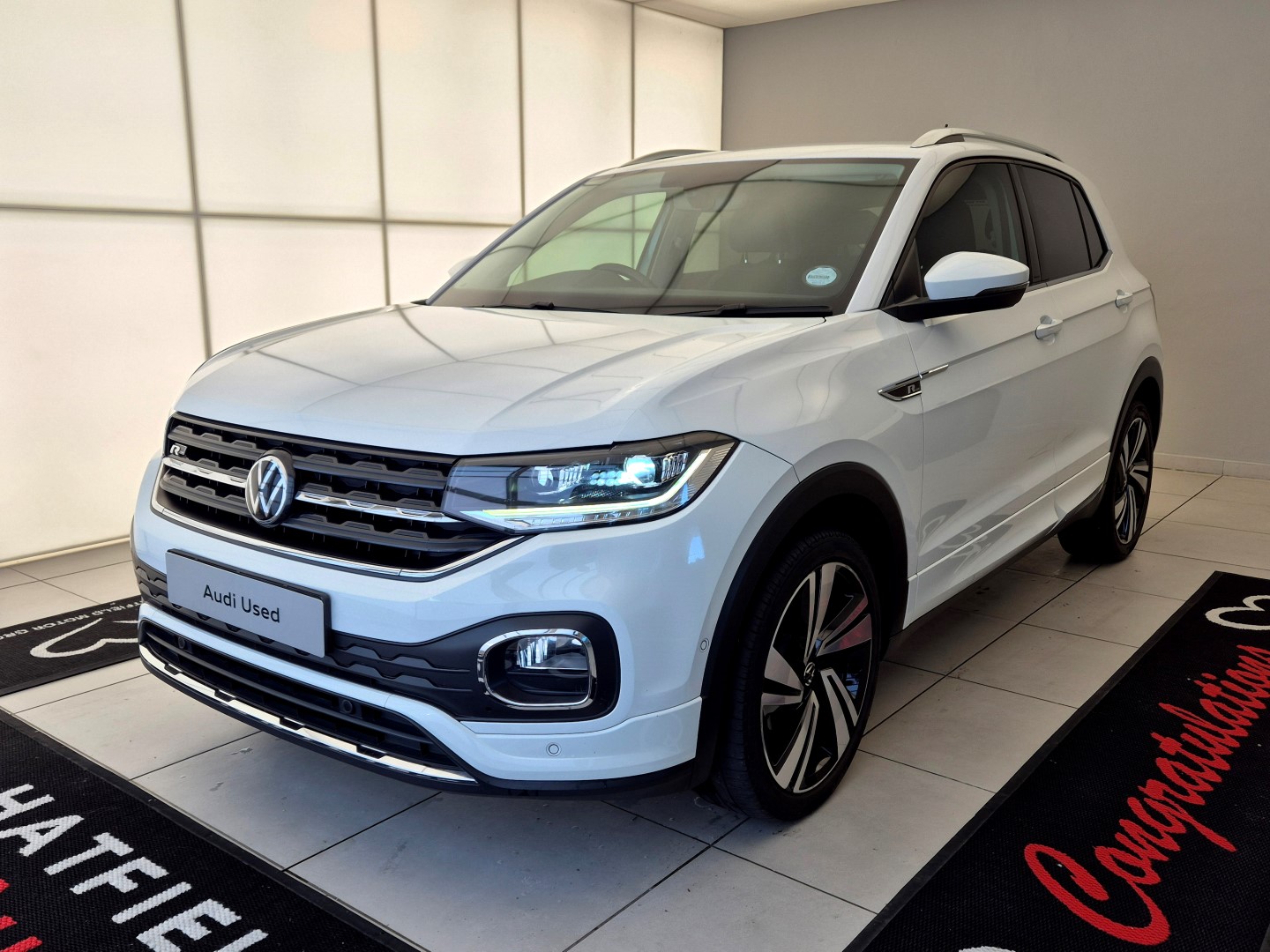 2021 Volkswagen VW T-Cross 1.5 TSI R-LIne DSG Q2FyTGlzdGluZzo0MTc2MDg ...