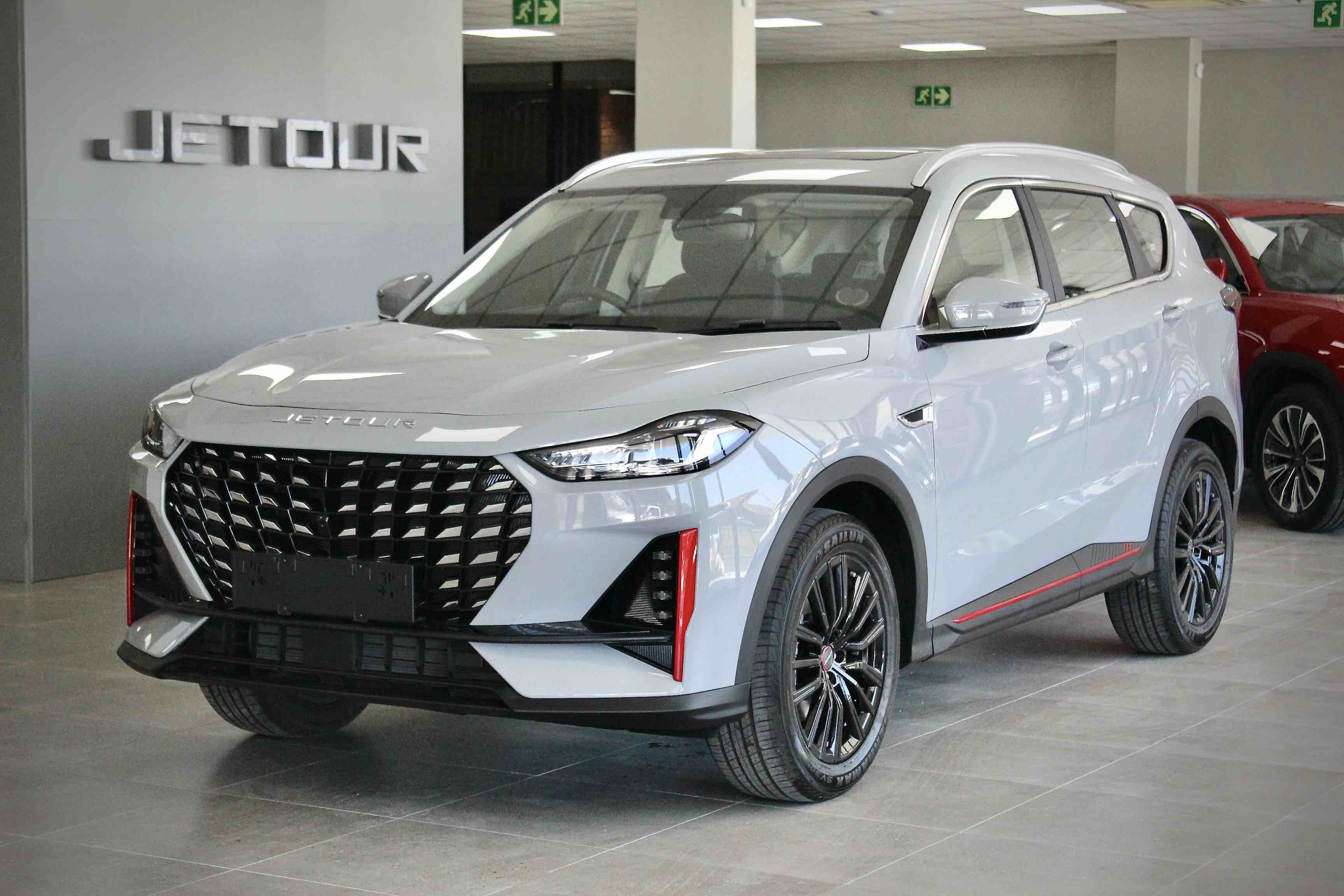 2025 Jetour X70 Plus 1.5T Deluxe Q2FyTGlzdGluZzo0MjY1MTY R484900 | Avo Auto