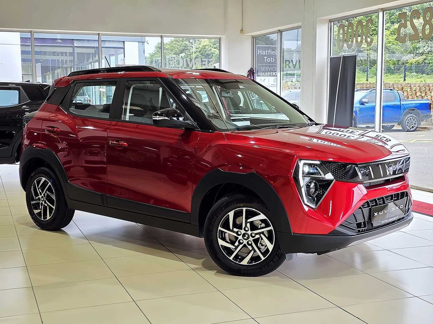 2025 Mahindra XUV 3XO 1.2T AX5 Q2FyTGlzdGluZzo0MjI4MDk R319999 | Avo Auto