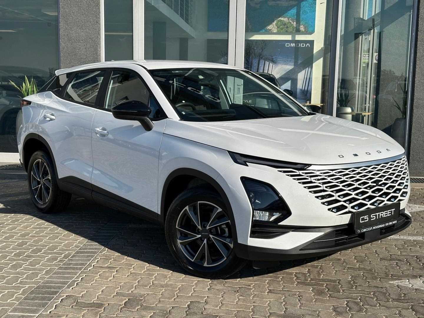 2025 Omoda C5 1.5 Street Q2FyTGlzdGluZzo0OTIzNzk R318900 | Avo Auto