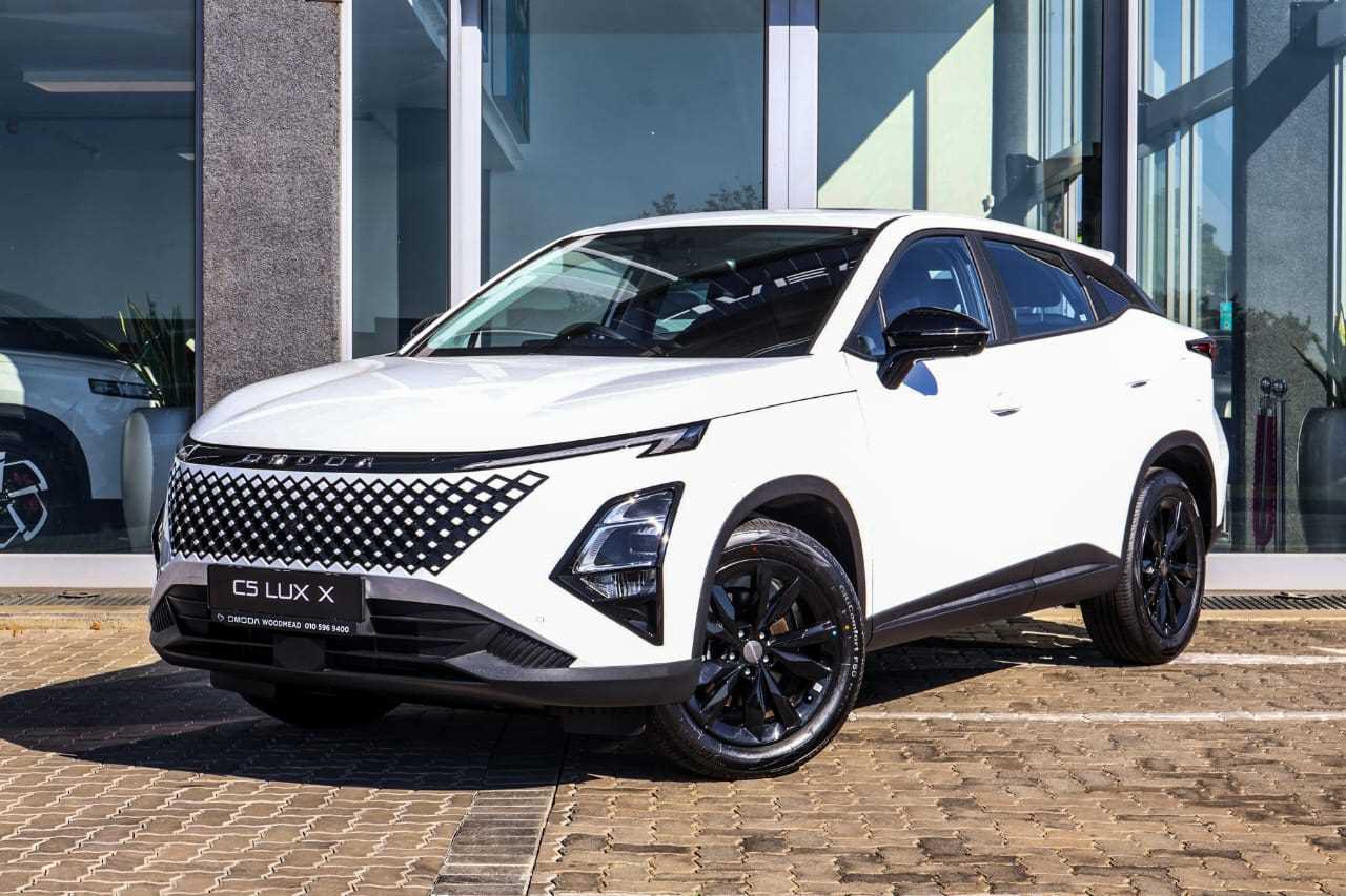 2025 Omoda C5 1.5T Luxury X Q2FyTGlzdGluZzo1MDMxMDQ R409900 | Avo Auto