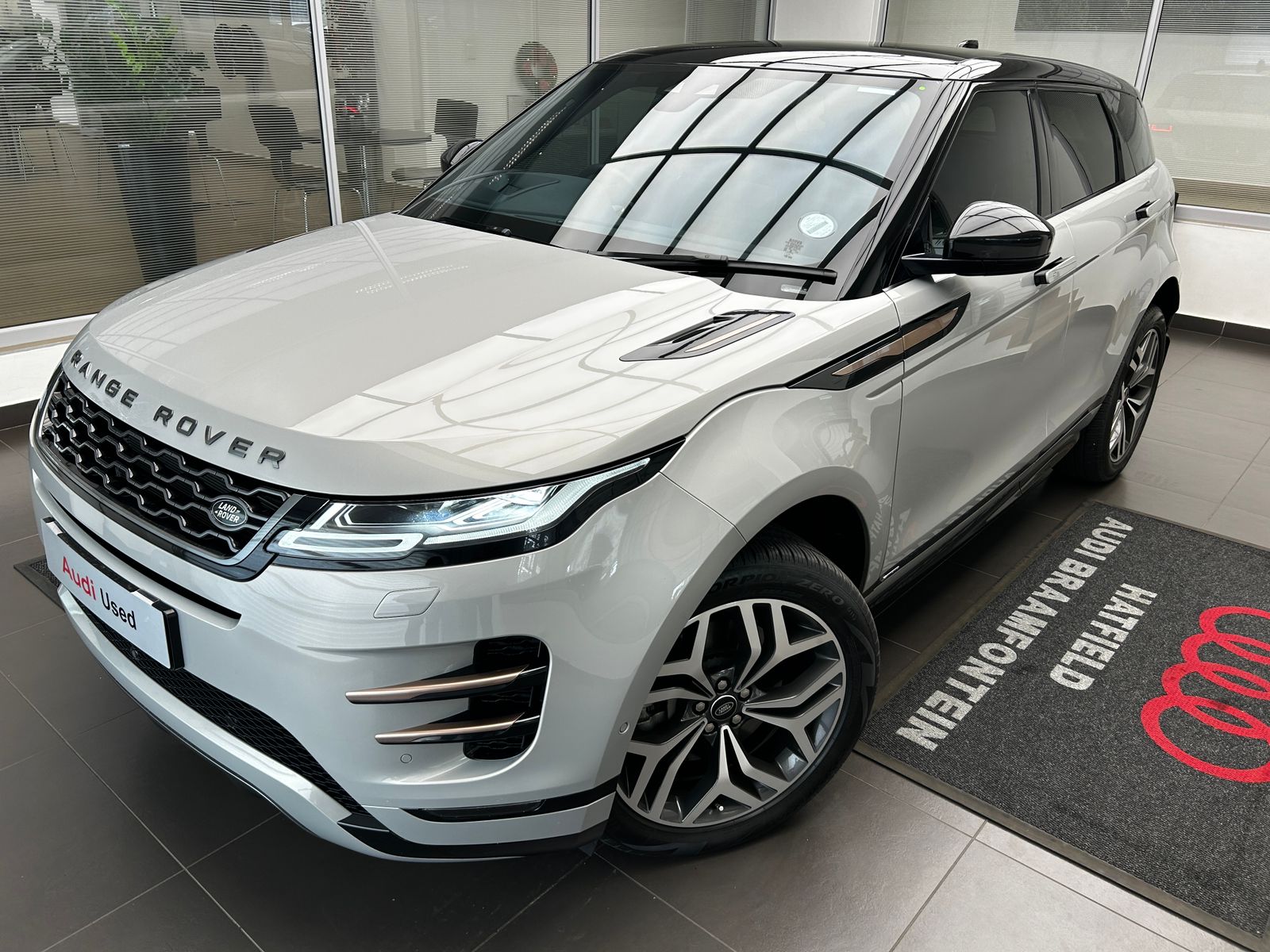 2020 Land Rover Range Rover Evoque Evoque 2.0D First Edition 132kW D180 ...