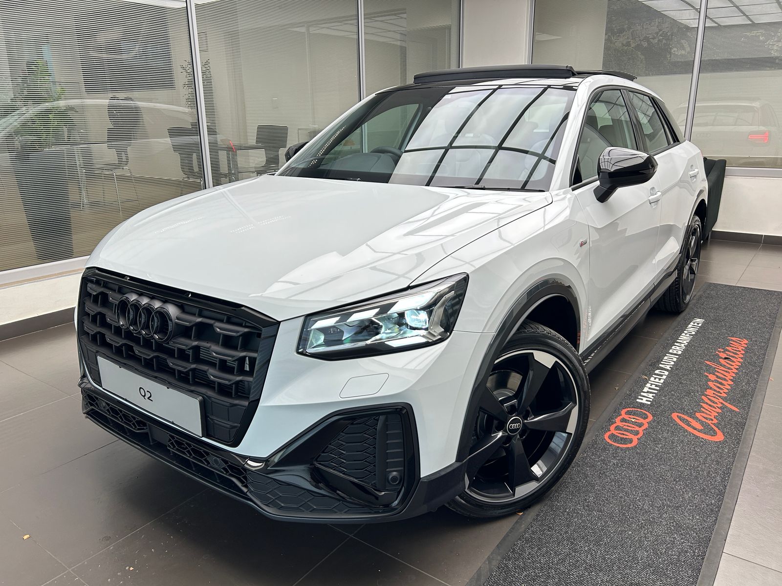 Wunderbar Audi Q2 35 Tfsi Bildernull
