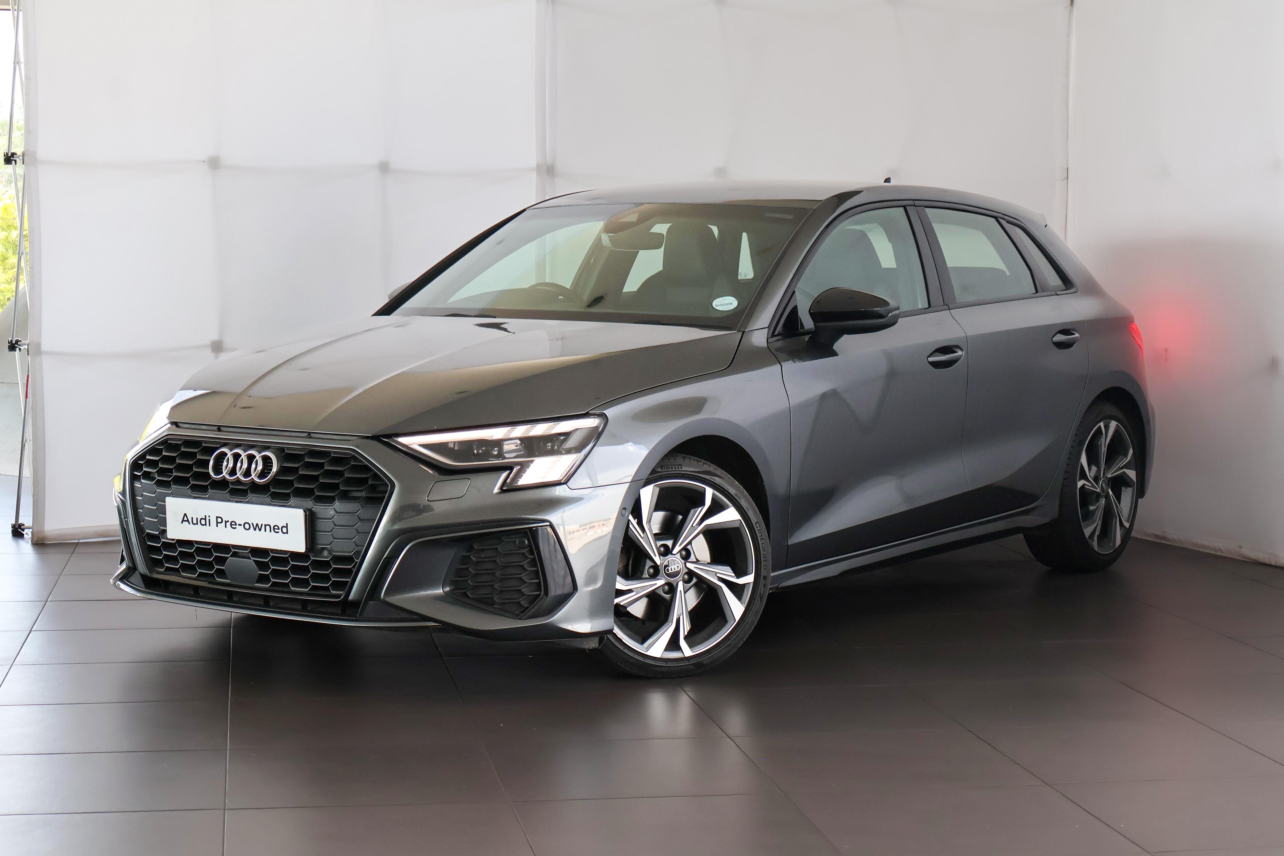 2022 Audi A3 Sportback 40 TFSI S-tronic Q2FyTGlzdGluZzo0MTc0OTA R599995 ...
