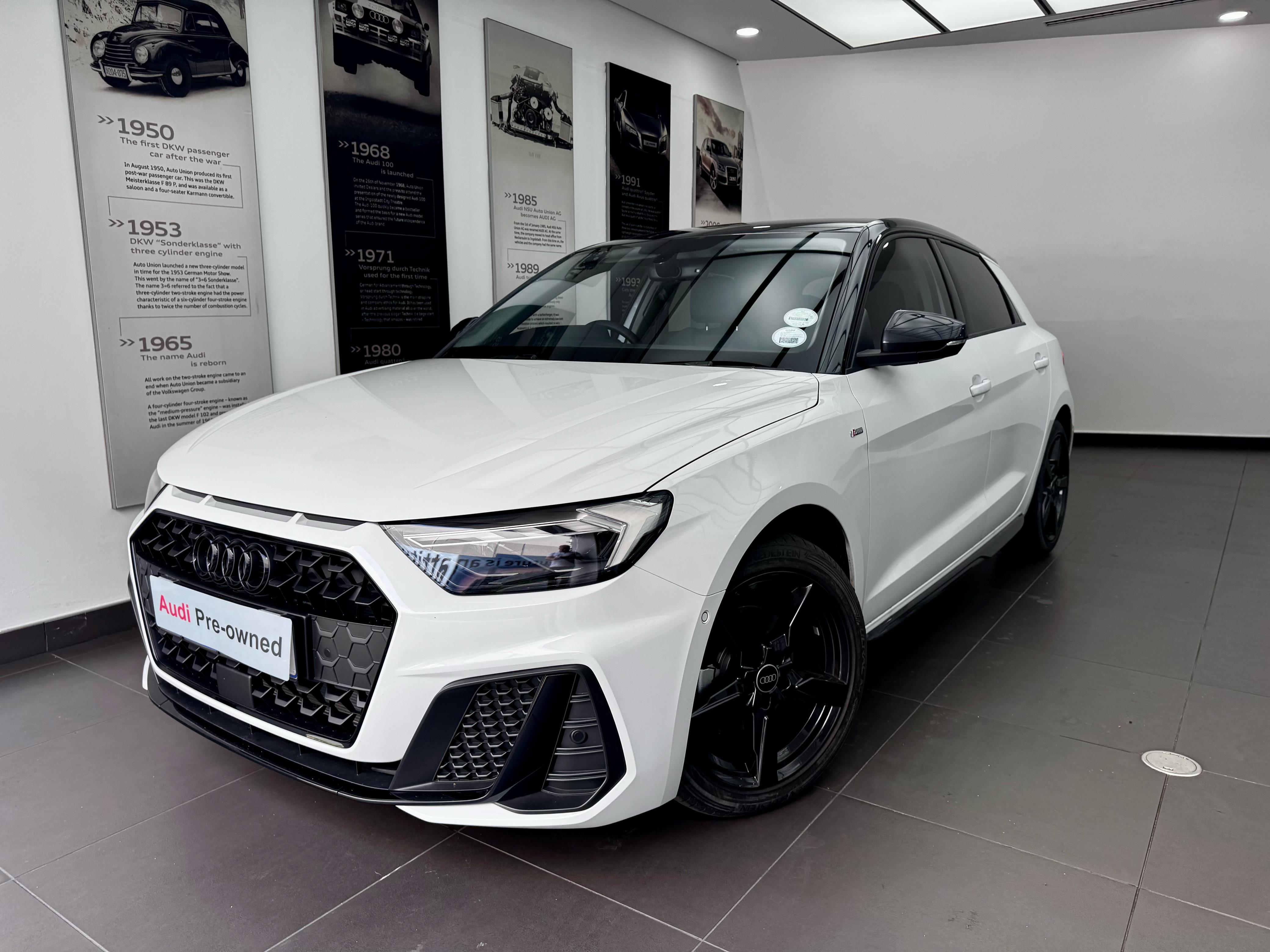 2025 Audi A1 Sportback 1.0 T FSi Black Edition S-tronic 30 TFSI ...