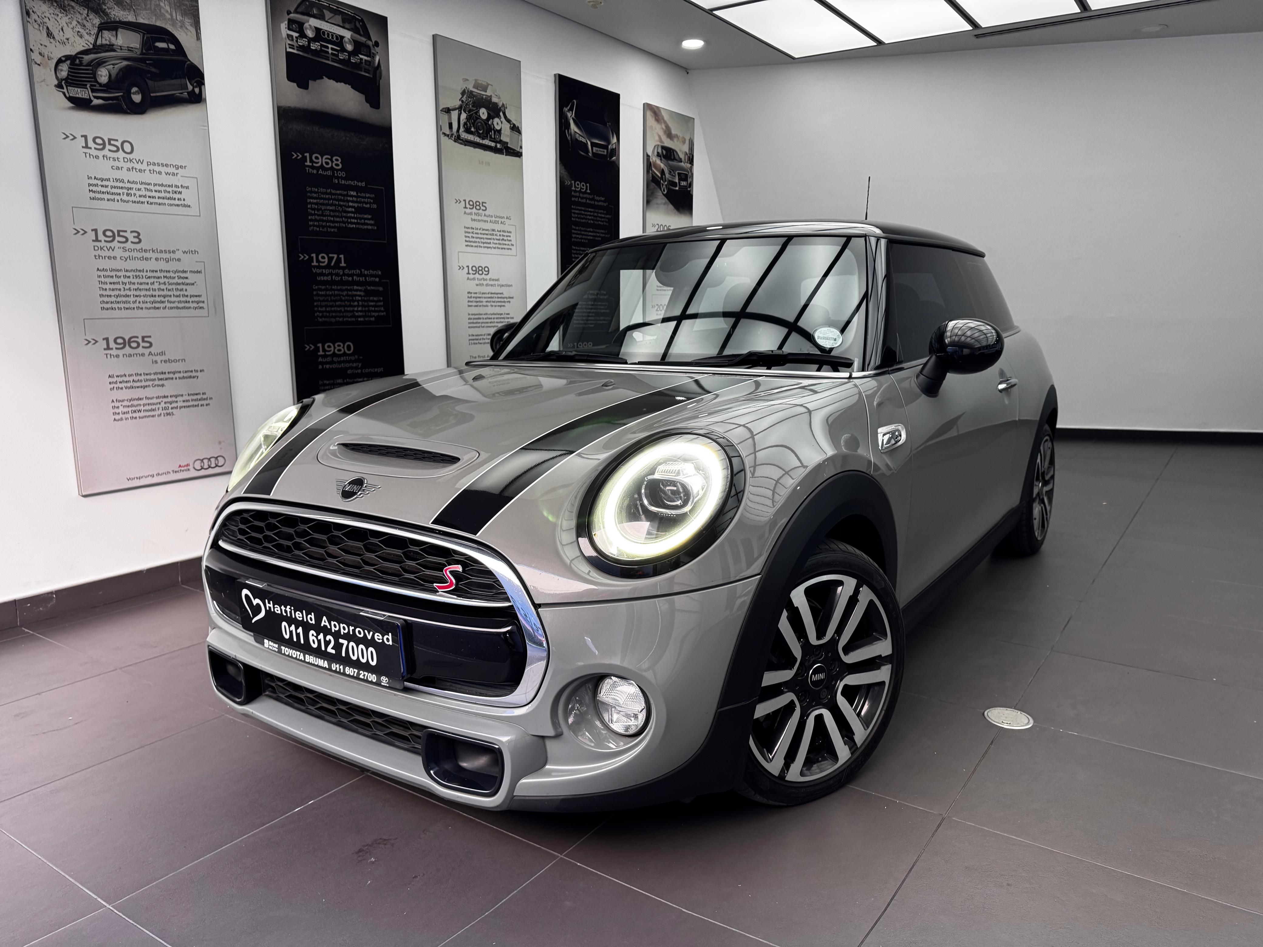 2018 MINI Cooper S Mark V 141 kW Steptronic Q2FyTGlzdGluZzo0NzQ1MDA ...