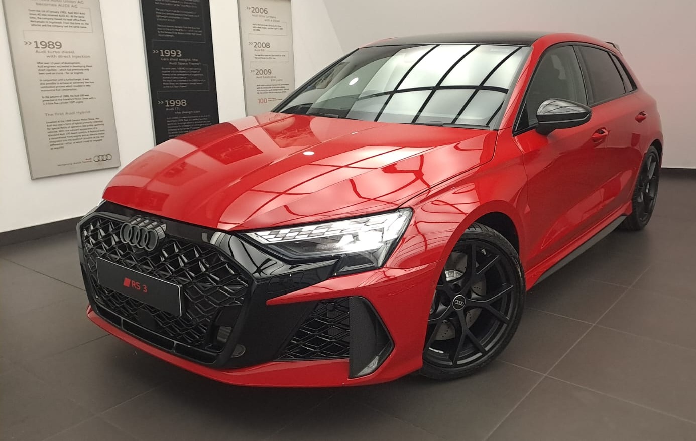 2025 Audi RS3 Sportback Quattro S-Tronic Carbon Edition ...