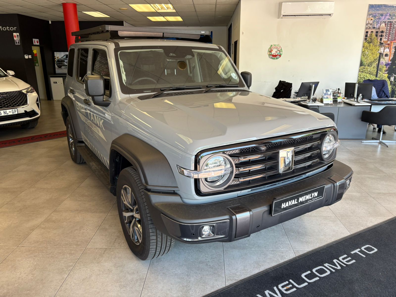 2025 GWM Tank 300 2.0T Ultra Luxury Auto 4x4 Q2FyTGlzdGluZzo0MjQxMzI ...