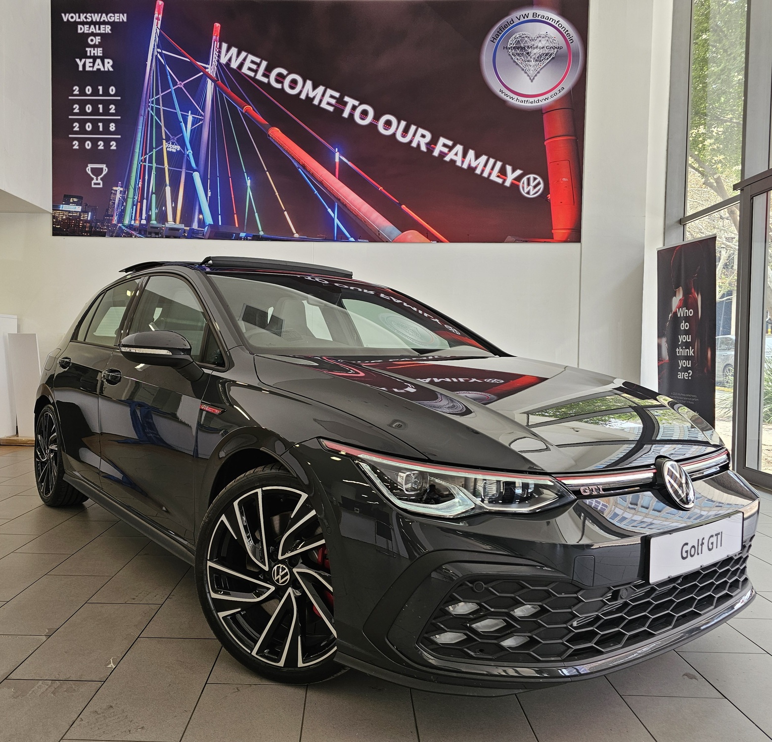 2025 Volkswagen VW Golf 8 GTi 2.0 TSi DSG Q2FyTGlzdGluZzo0MzkwMjY ...