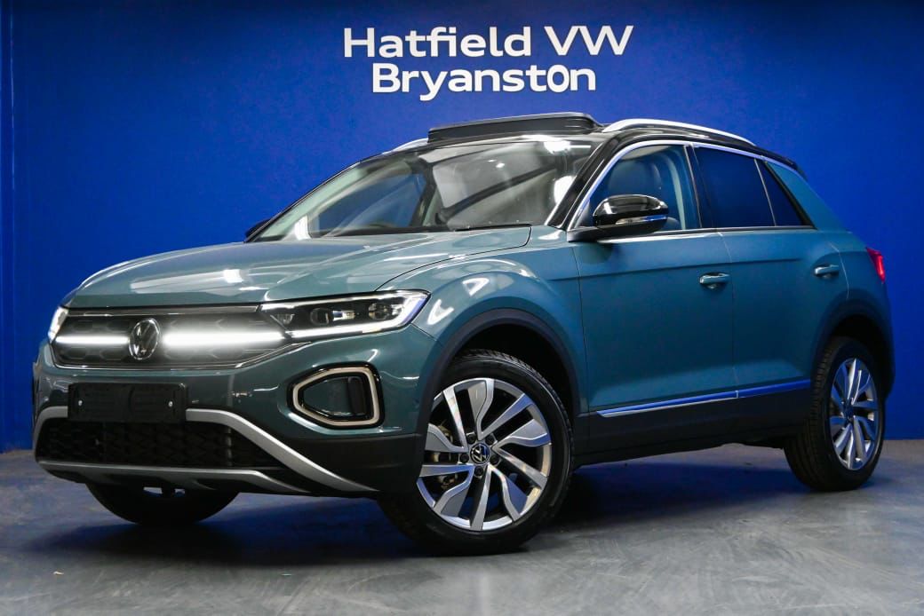 2025 Volkswagen VW T-Roc TSI Design 110kW Q2FyTGlzdGluZzo0NDc2MjI ...