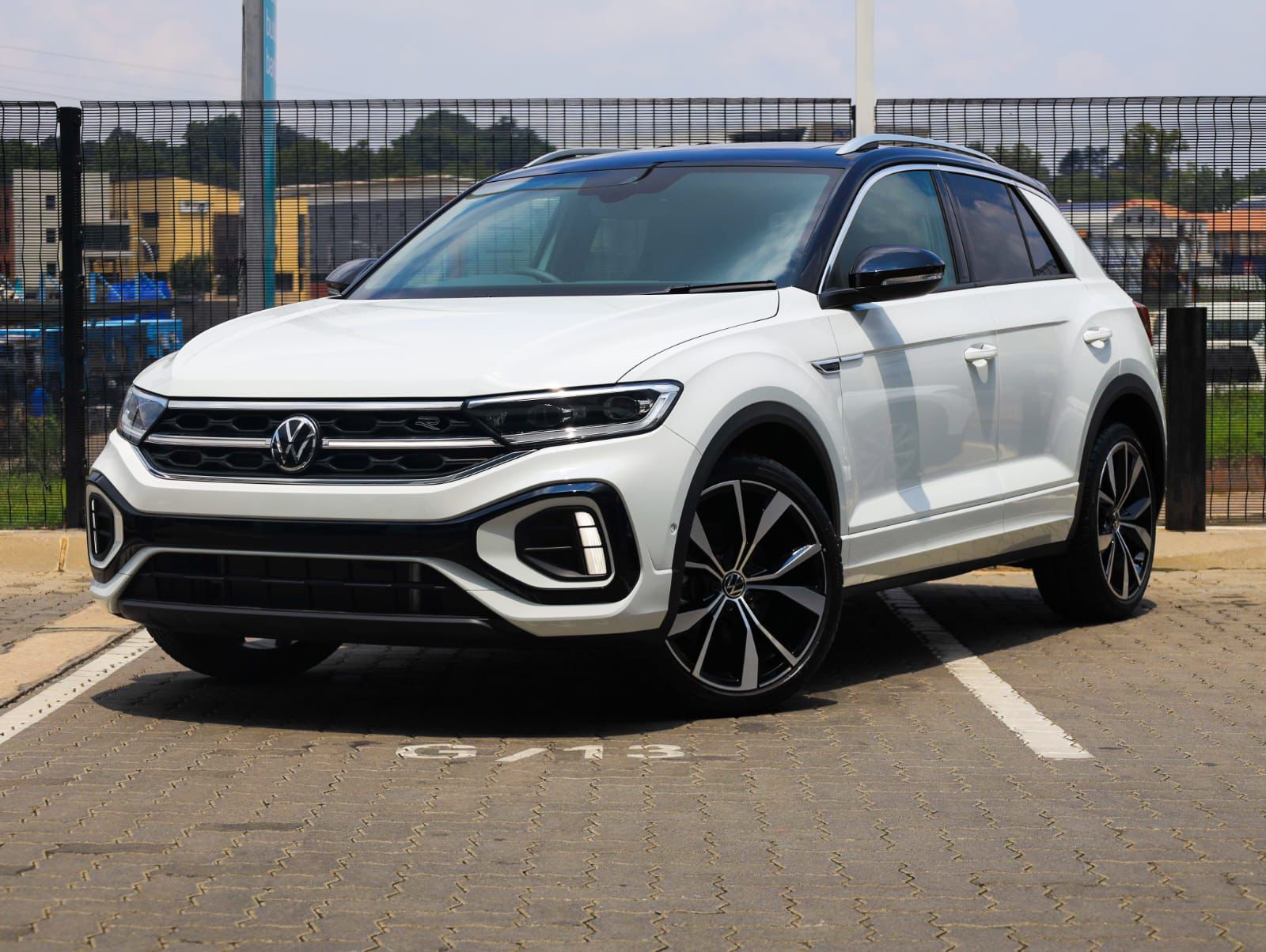 2025 Volkswagen VW T-Roc 2.0 TSi 4Motion R-Line DSG ...