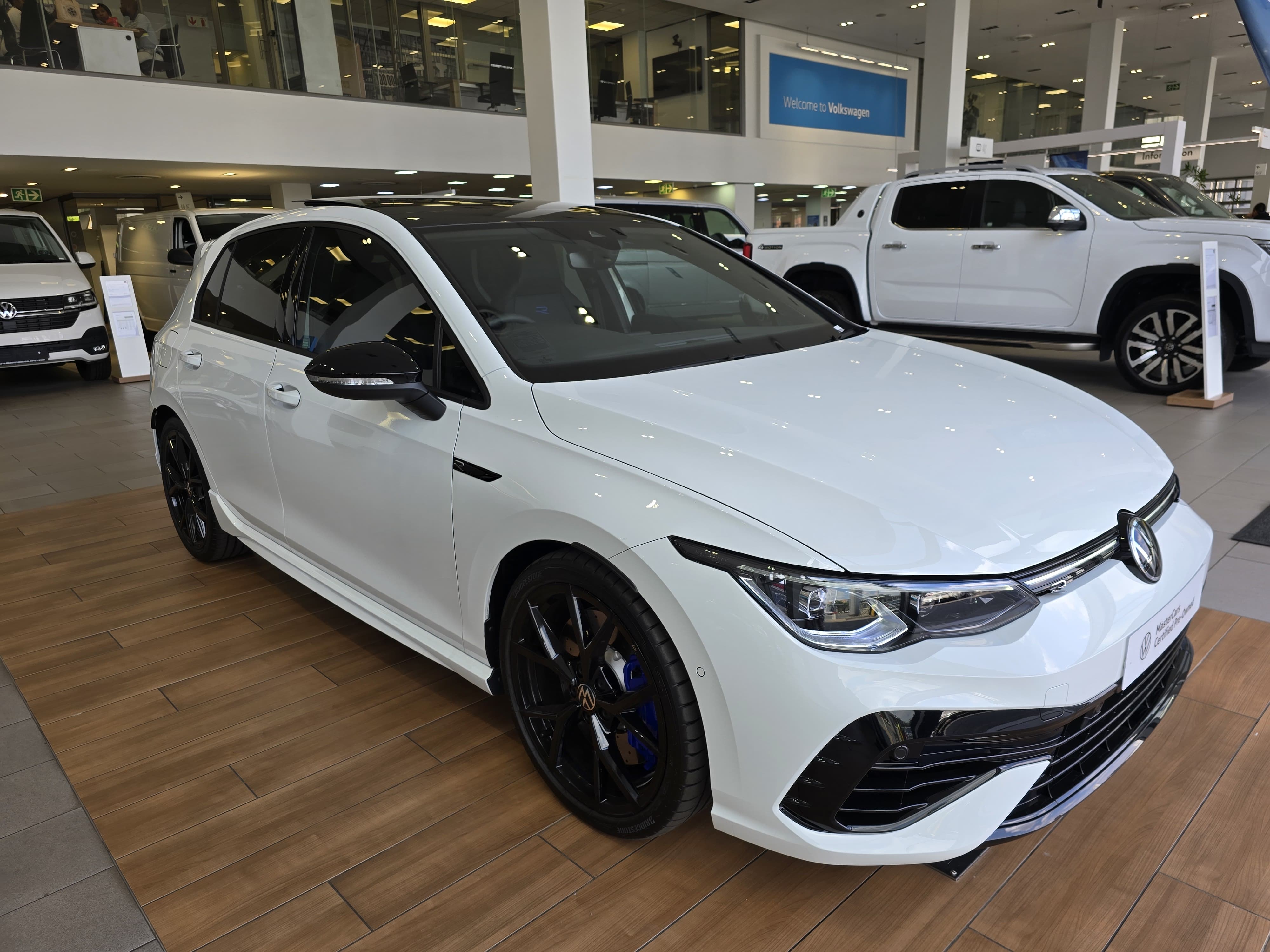 2025 Volkswagen VW Golf 8 2.0 TSI R DSG Q2FyTGlzdGluZzo0ODY0MjU R999950 ...