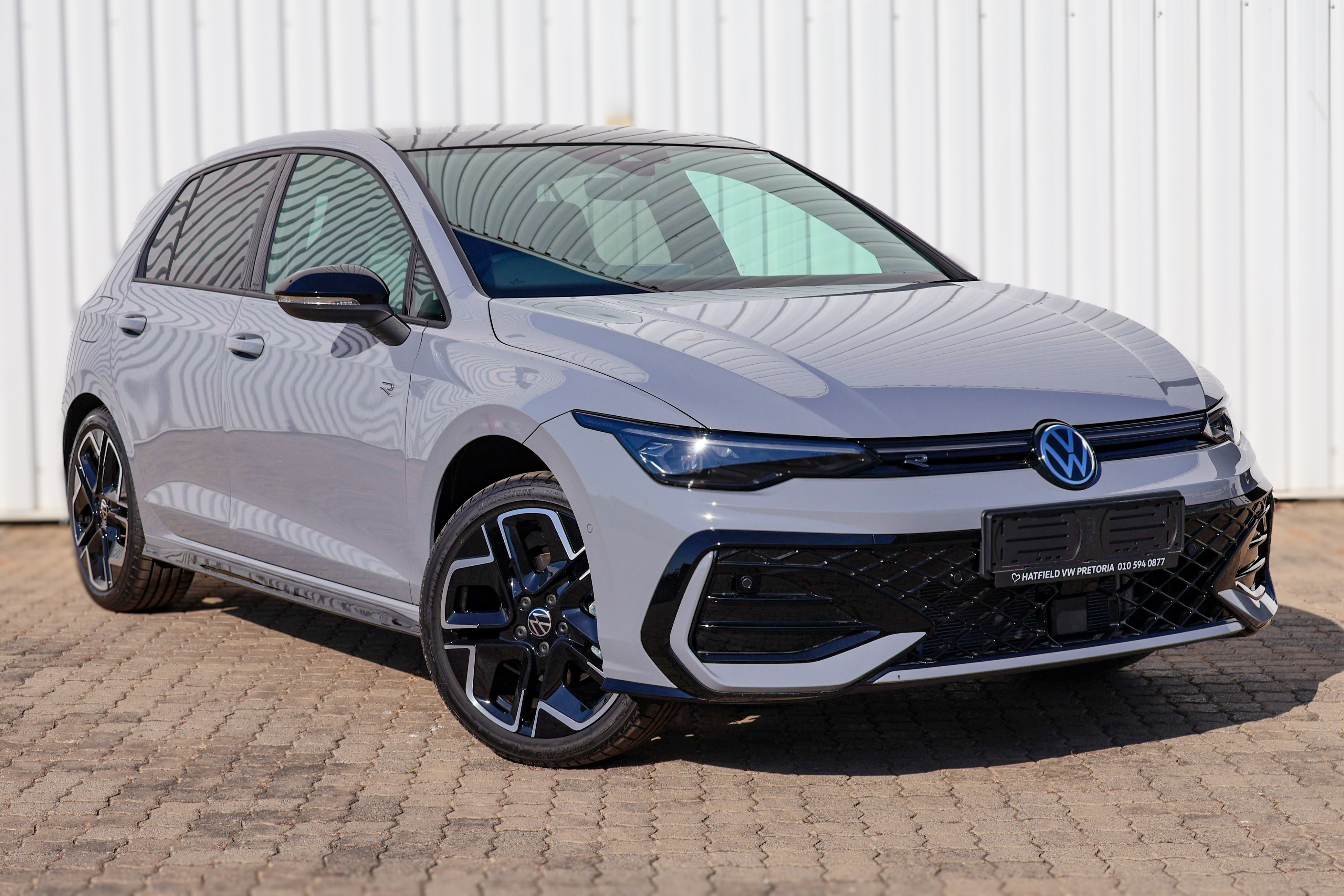 2025 Volkswagen VW Golf 8 1.4 TSi R-Line Plus Q2FyTGlzdGluZzo0NzE4ODg ...