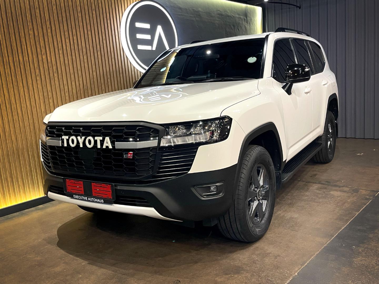 2022 Toyota Land Cruiser 300 V6 3.3D GX-R Q2FyTGlzdGluZzo0MzUzNDQ R1389900 | Avo Auto