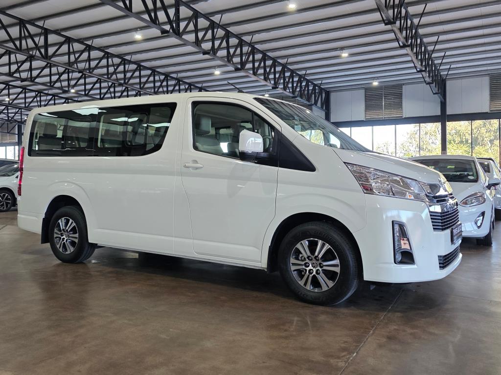 2025 Toyota Quantum 2.8 GL 11 Seater Q2FyTGlzdGluZzo0ODQwMzg R829995 ...