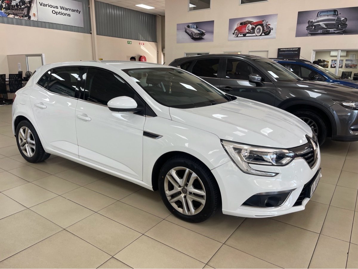 2020 Renault Megane IV1.6 Expression 5 Door Q2FyTGlzdGluZzozNTQ2MTM ...