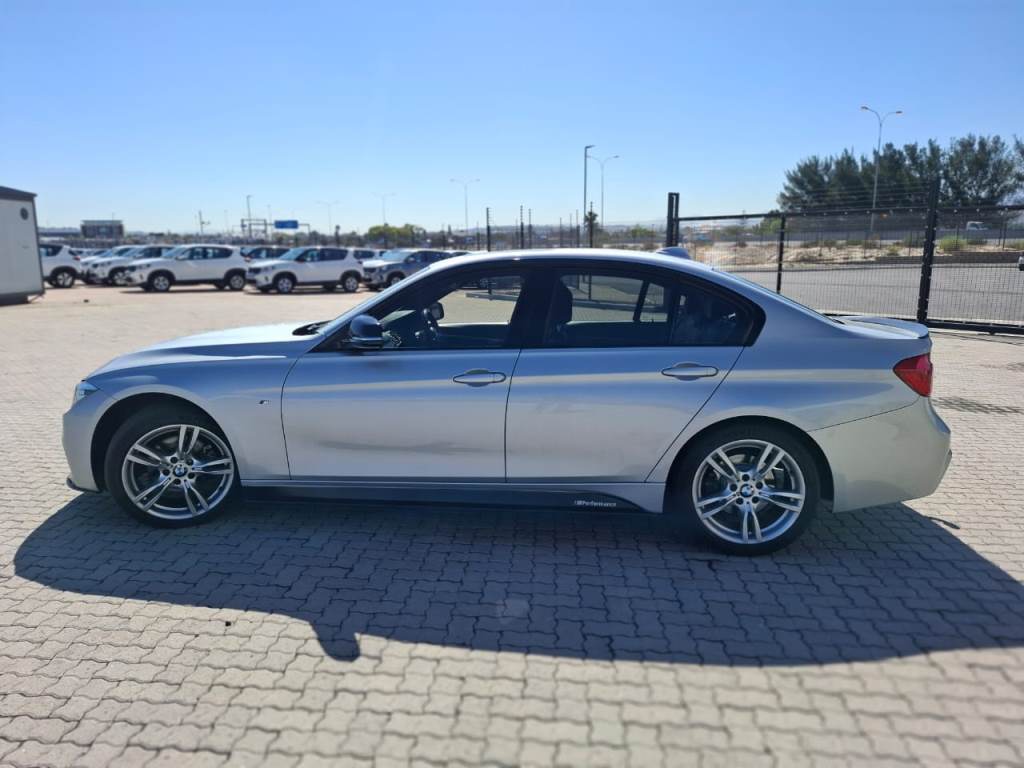 2018 BMW 320 - F30 320i F30 M-Sport Steptronic Q2FyTGlzdGluZzo0MzYyNTU ...