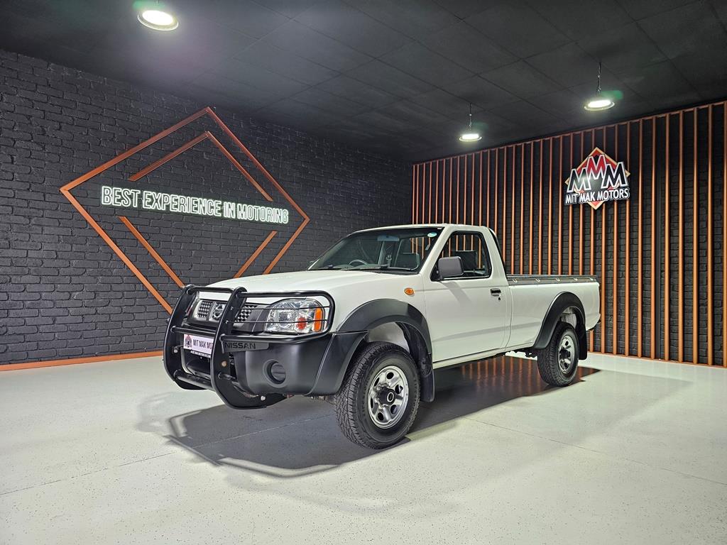 2014 Nissan Hardbody NP 300 Hardbody NP300 2.4i LWB 4x4 Single Cab ...