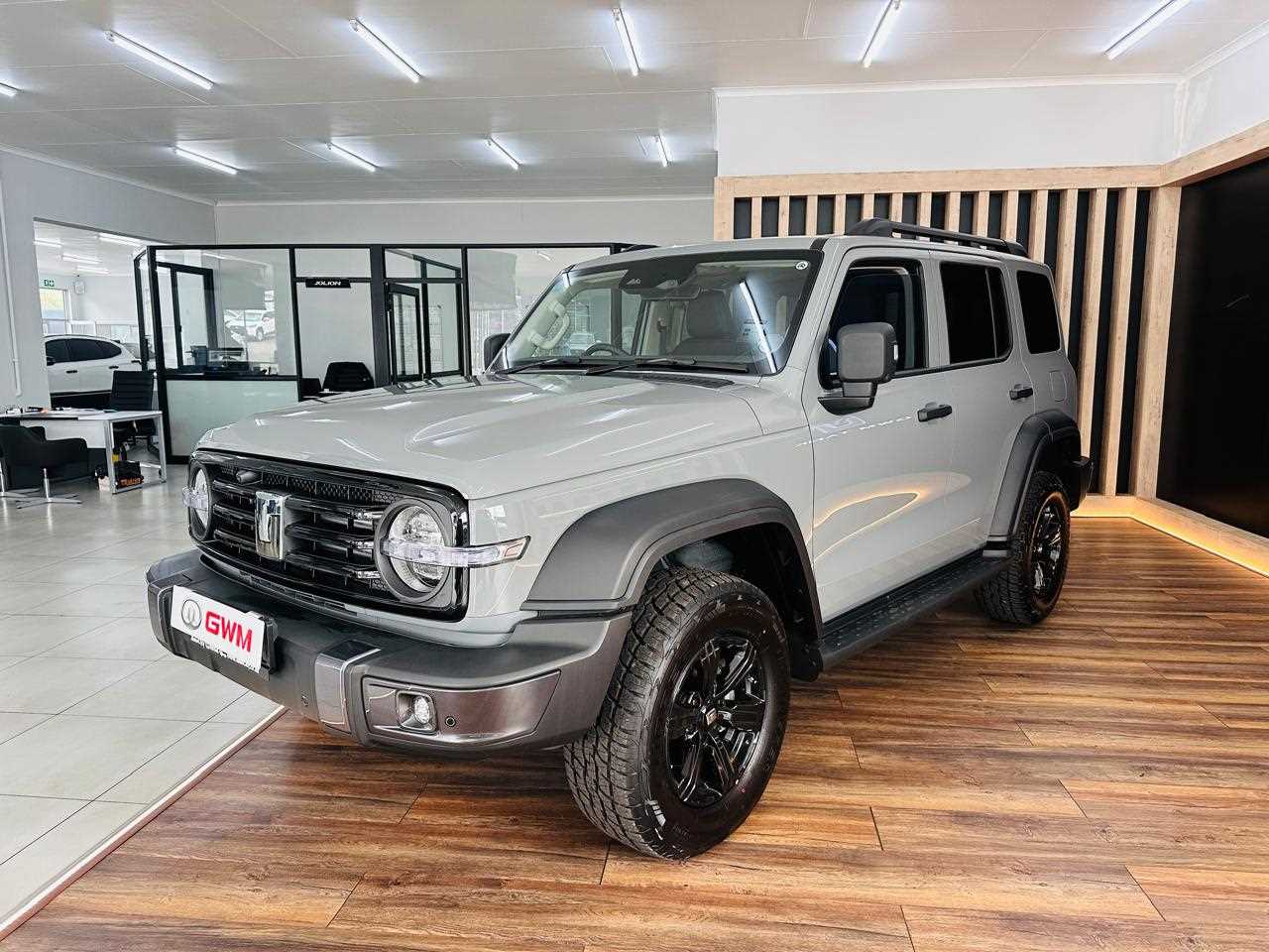 2025 GWM Tank 300 2.4 TD Super Luxury Auto 4x4 Q2FyTGlzdGluZzo0Mzk0OTQ ...