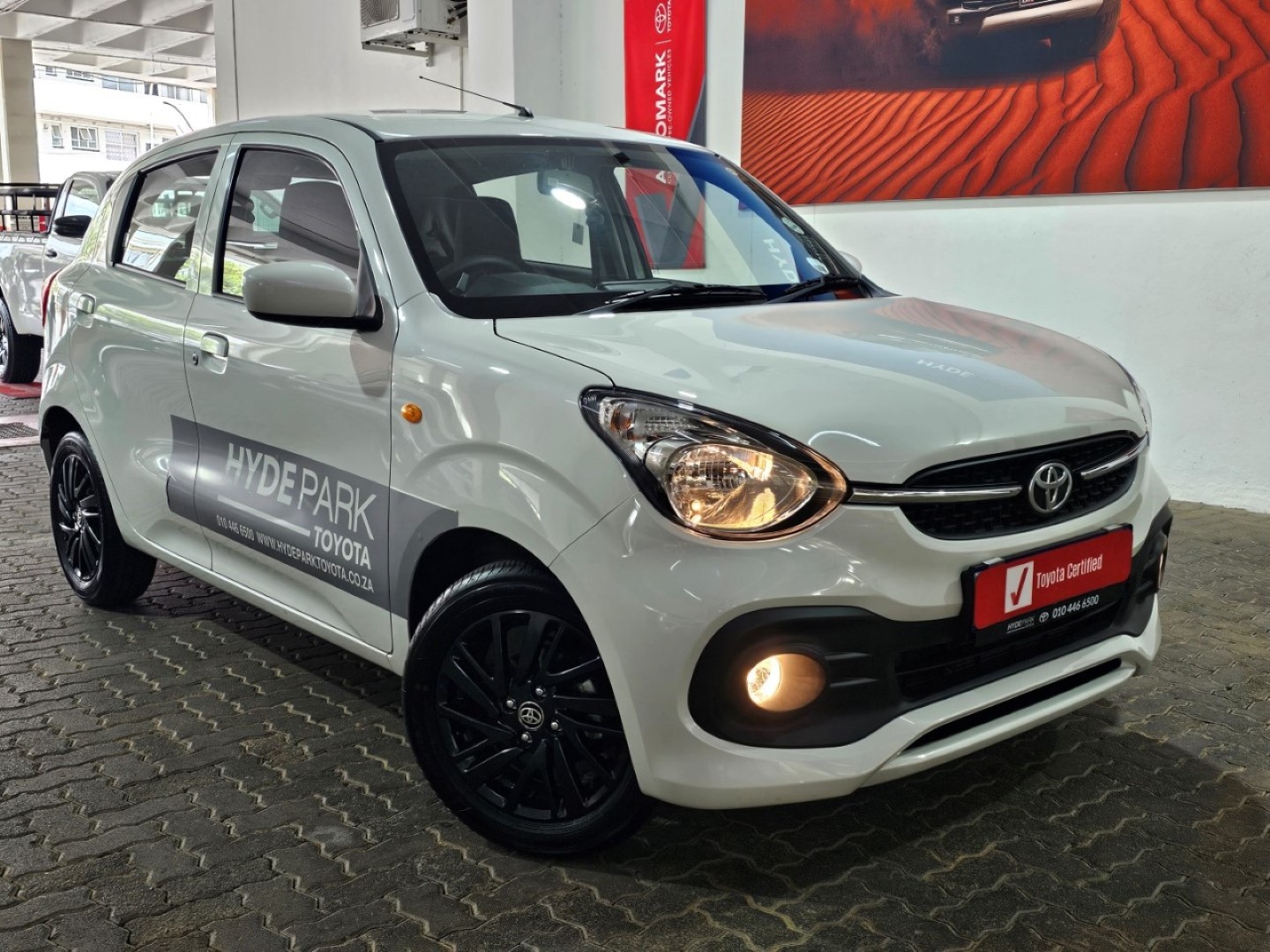 2025 Toyota Vitz 1.0 XR Auto Q2FyTGlzdGluZzo0MTk0OTY R219995 | Avo Auto