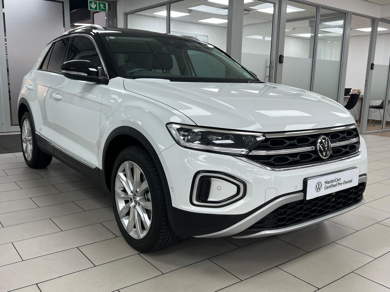 2025 Volkswagen VW T-Roc TSI Design 110kW Q2FyTGlzdGluZzo0MDc1Nzc ...