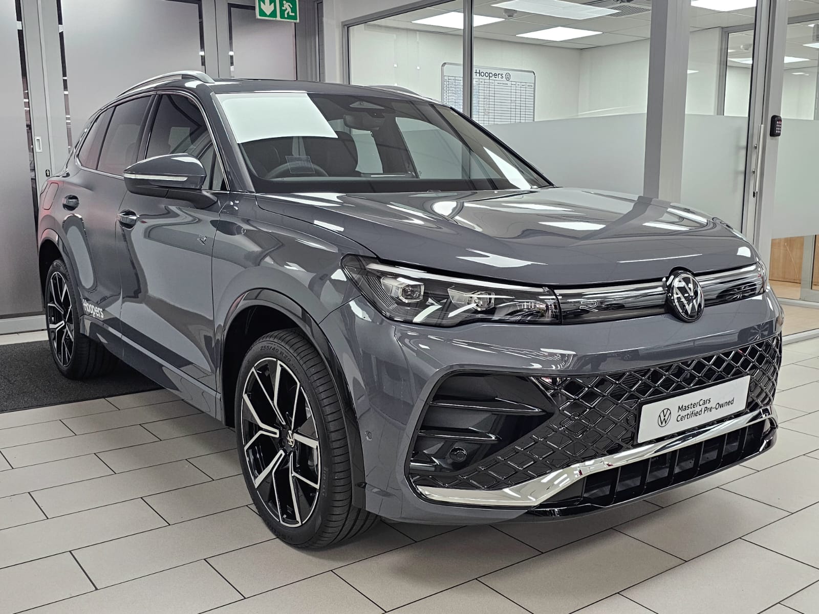 Vw Tiguan R Line 2 0 Tsi 4motion