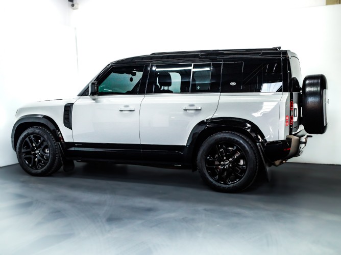 2021 Land Rover Defender 110 D300 SE X-Dynamic 221kW ...