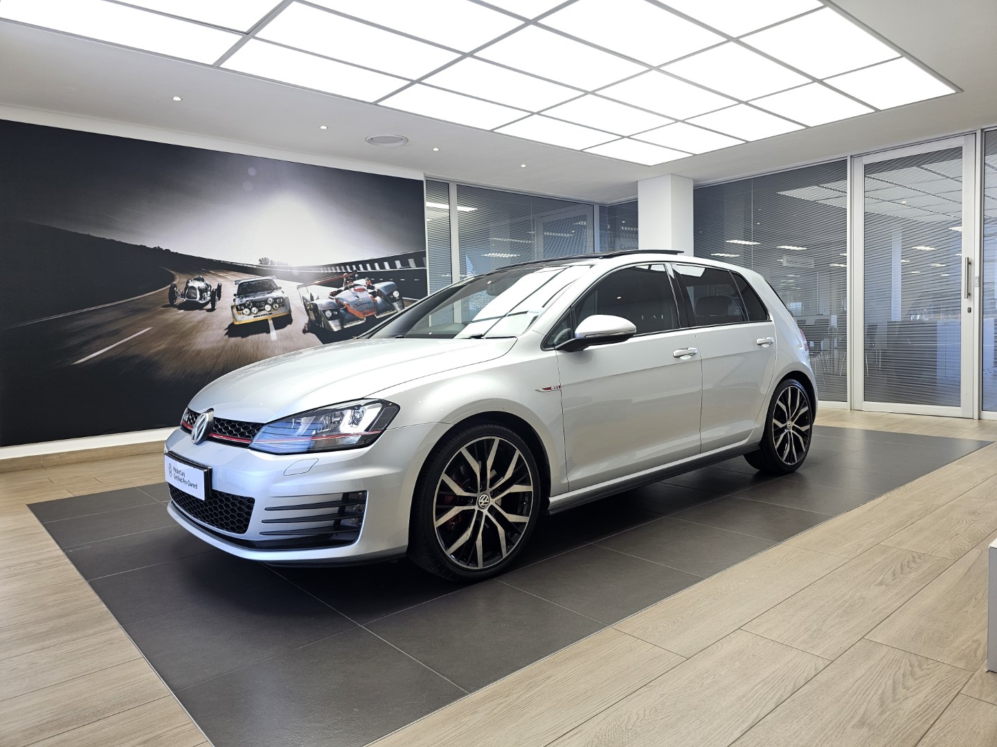 2015 Volkswagen VW Golf 7 GTi 2.0 TSi DSG Q2FyTGlzdGluZzo0MjUwODc ...